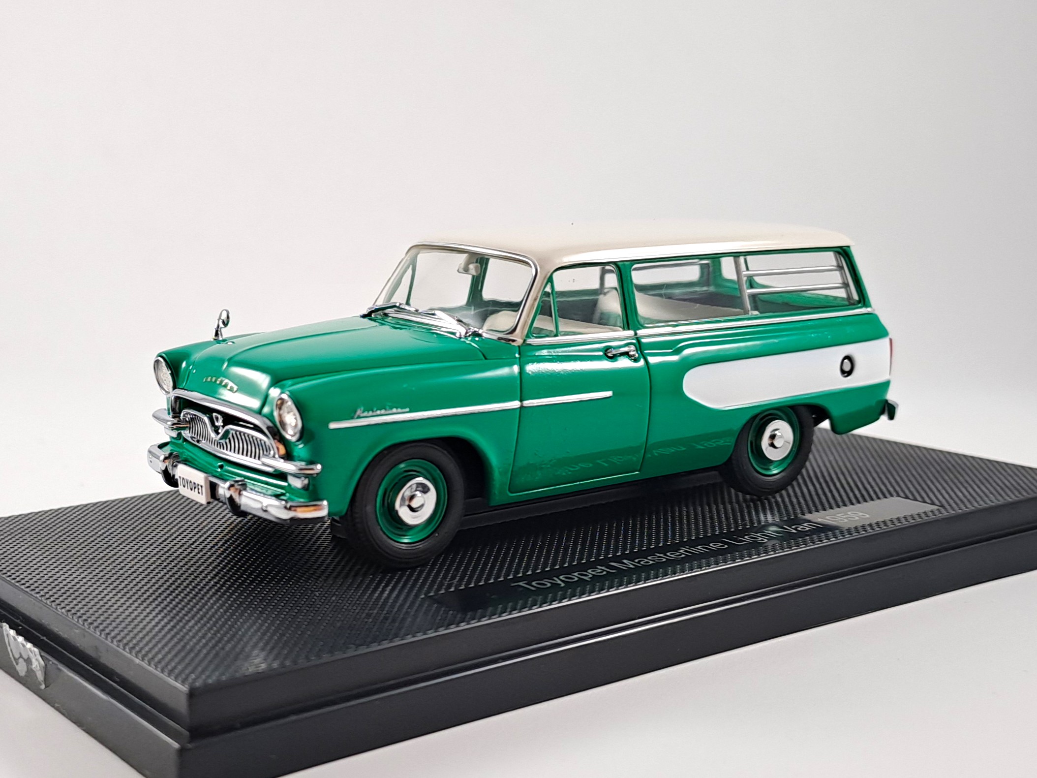 Toyota Toyopet Masterline Light Van 1959 1:43 Ebbro | Sběratelské ...