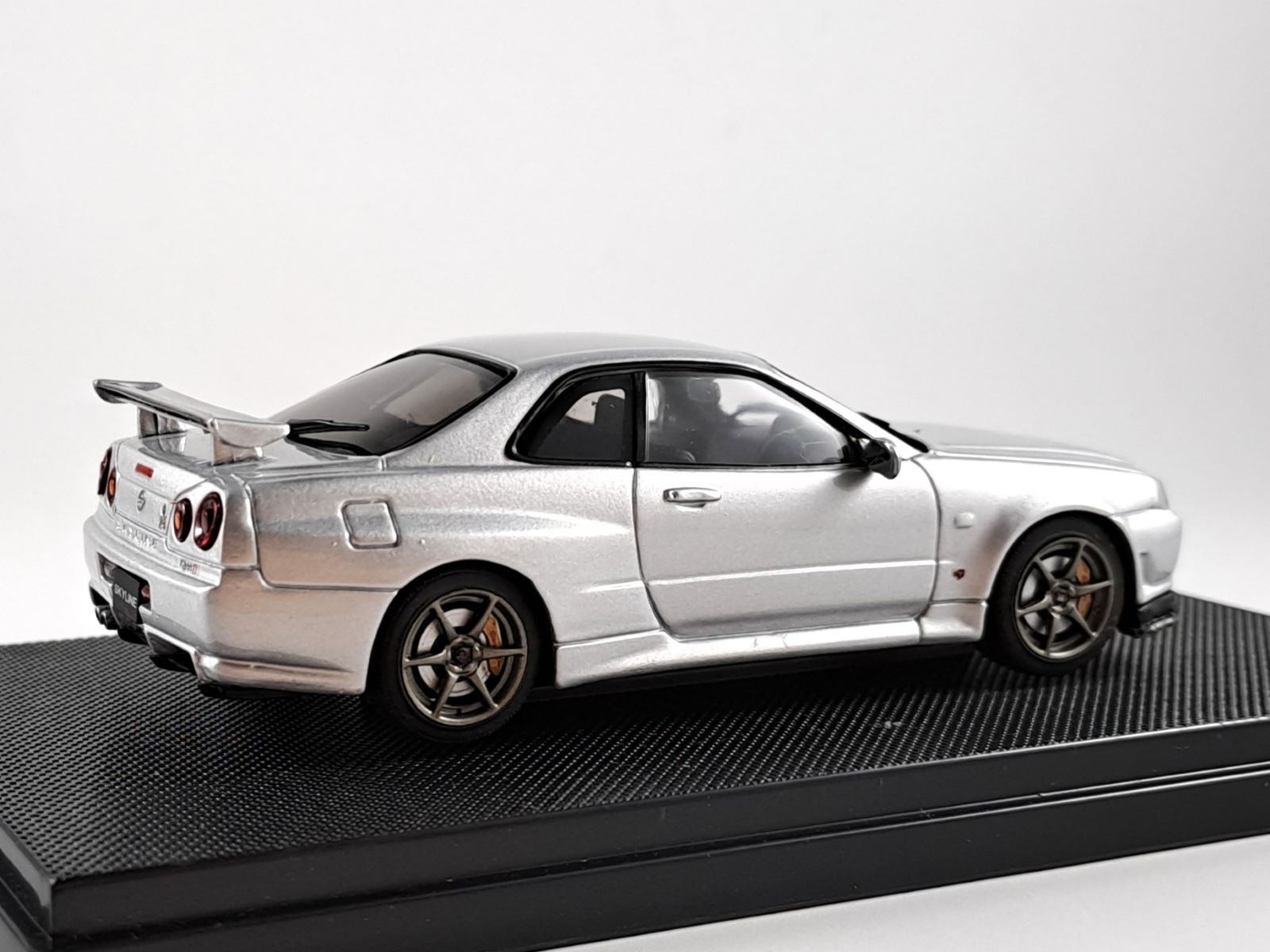 Nissan Skyline GTR R34 1:43 Ebbro | Sběratelské modely aut
